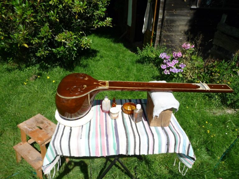 SiTAR FAcToRY | meet the best in sitar making & repair